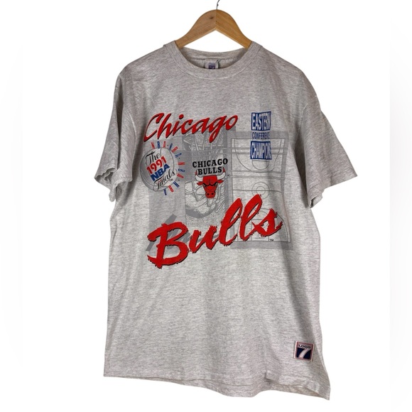 LOGO 7 | Shirts | Vintage Chicago Bulls 9s Logo 7 T Shirt Xl 991 ...